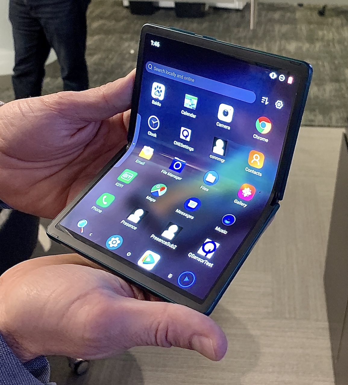 TCL Teases Flexible AMOLED Smartphone Prototypes - TWICE