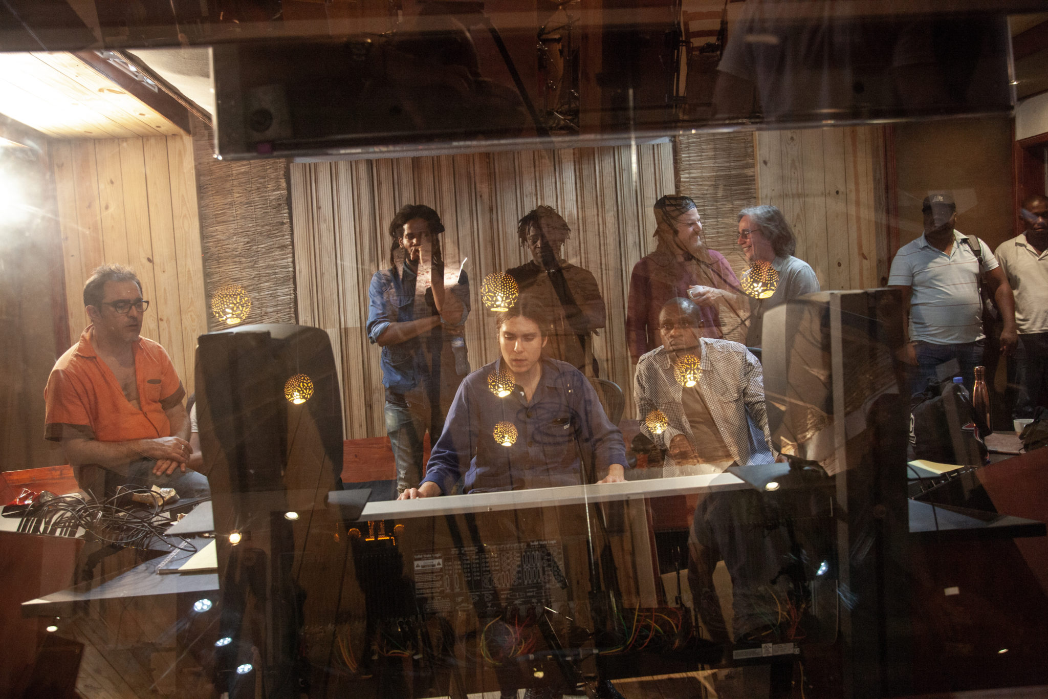 Jackson Browne And Friends Record Benefit Album In WSDG-Designed ...