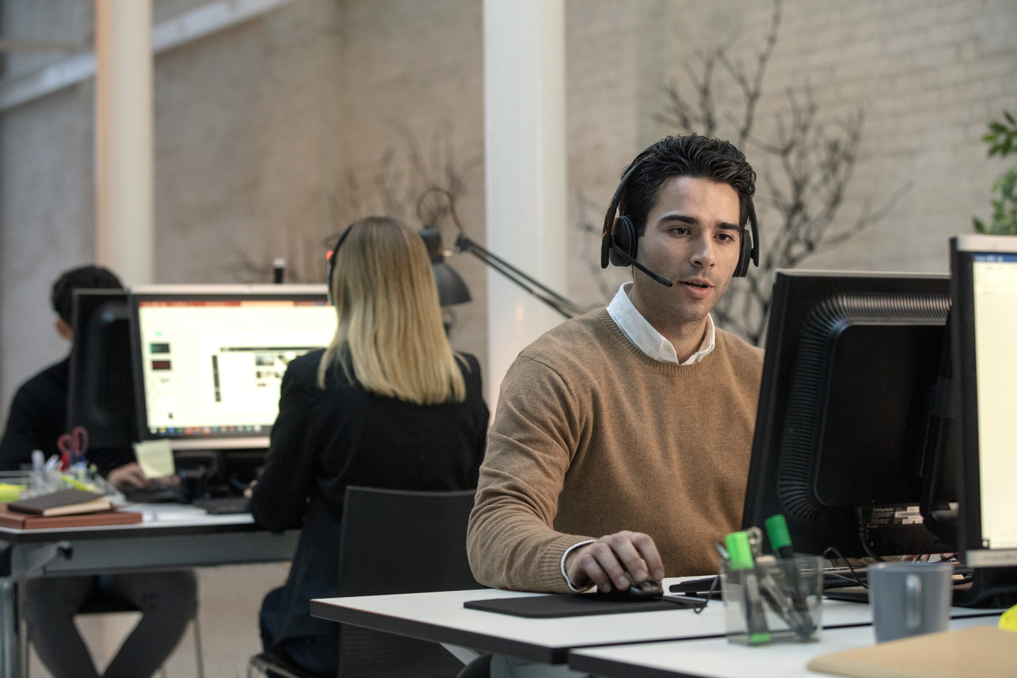 EPOS Introduces ADAPT 200 Series - TWICE