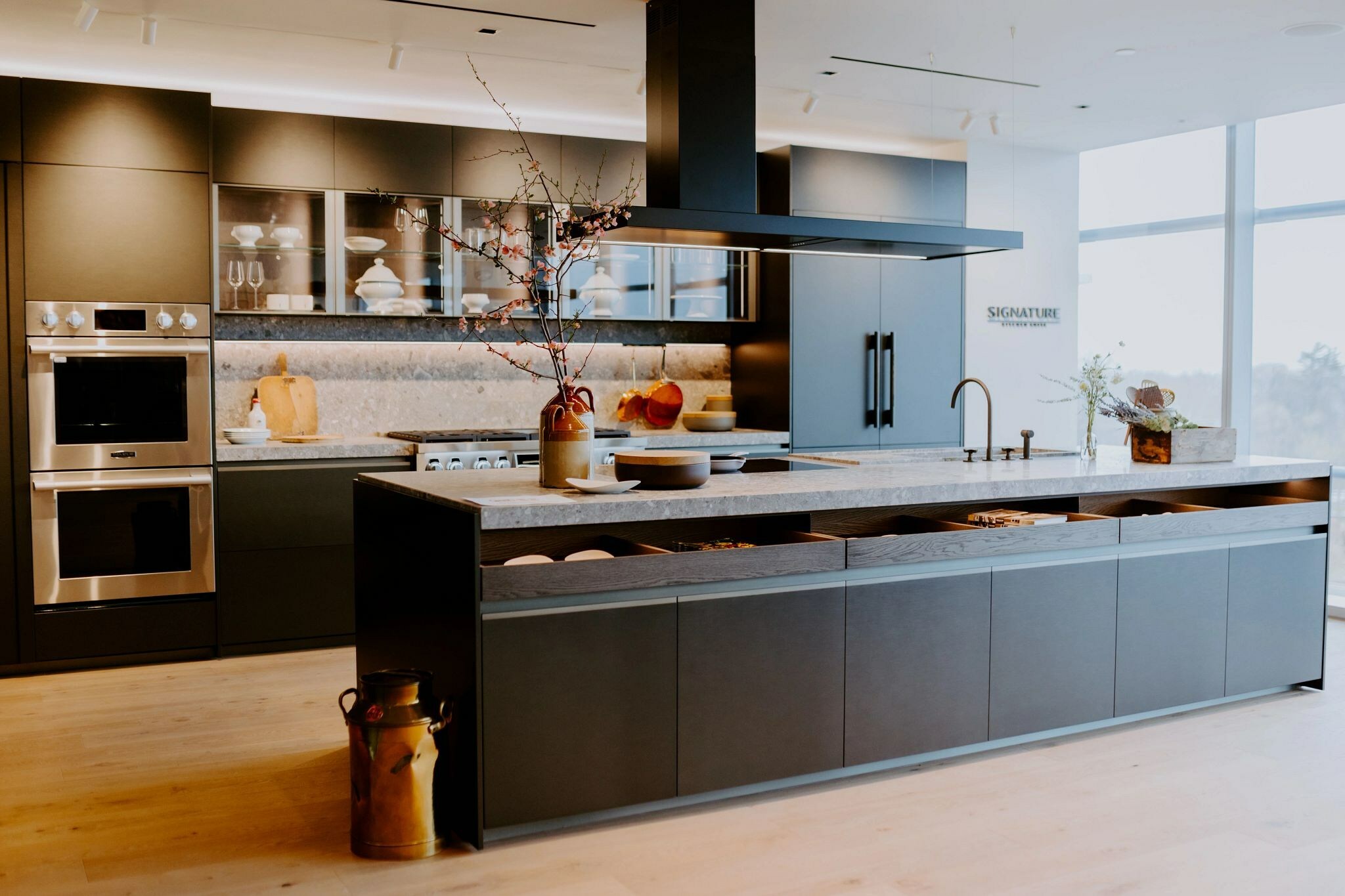 Signature Kitchen Suite Redefines Luxury Brand Experience With Skyline ...