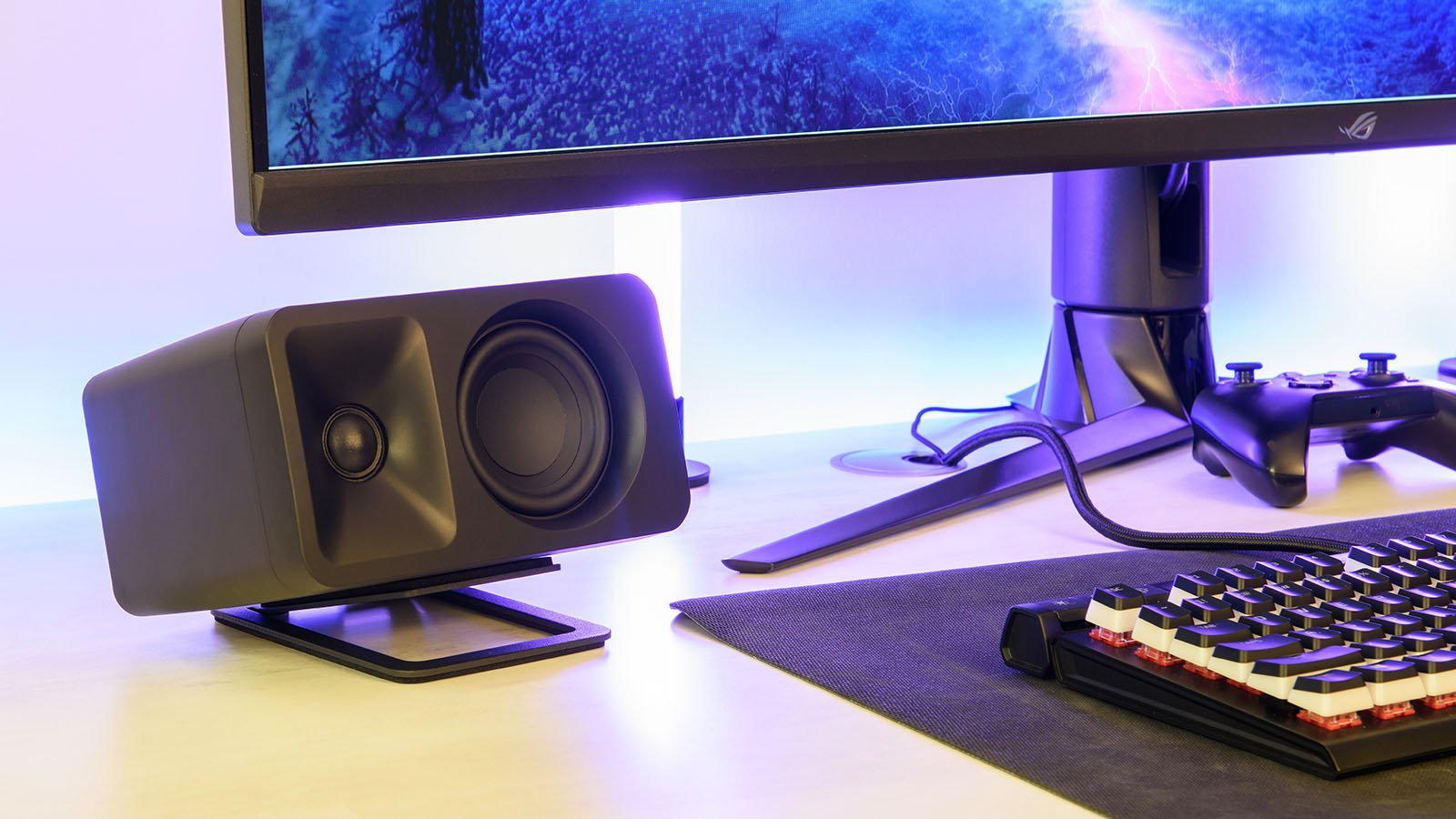 Review: Kanto ORA Reference Desktop Speakers - TWICE