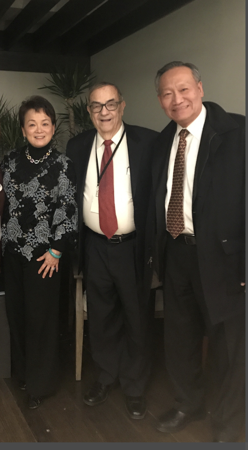 Lighting Industry Veteran Executive Leonard Schwartz Has Died - TWICE