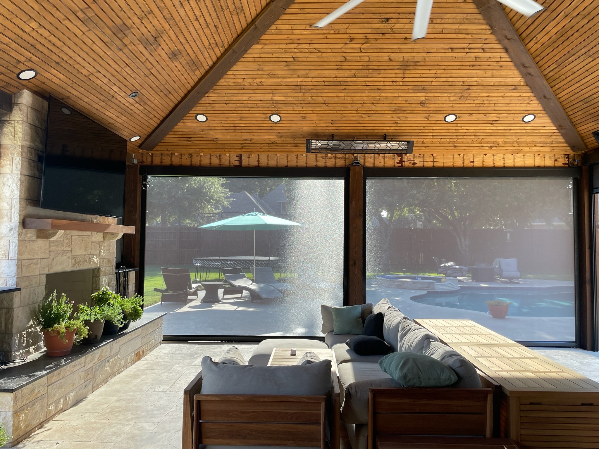 SCREEN INNOVATIONS UNVEILS KAOS™ HURRICANE RATED OUTDOOR SHADES BUILT ...