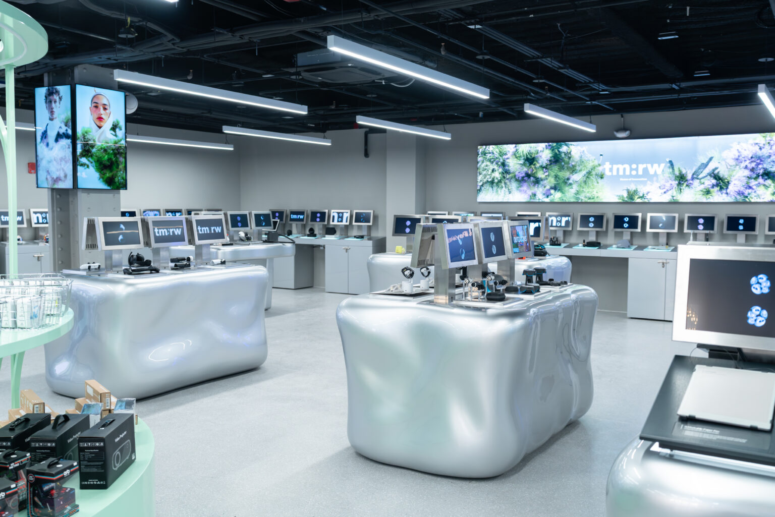 tm:rw Has Arrived: Inside the Times Square Launch of the World's Most ...