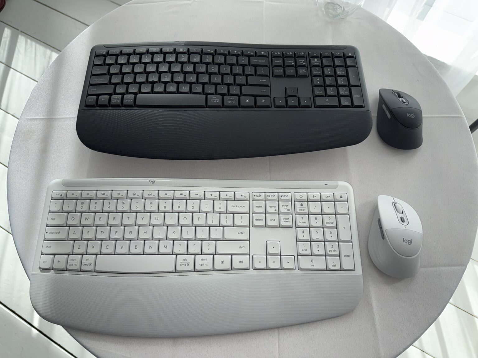 Logitech Targets Mobile Pros With Foldable Mobi Mouse, Spotlight 2 - TWICE